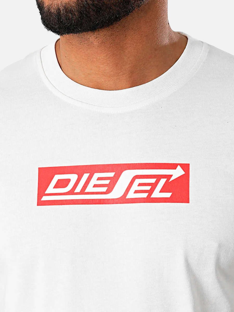 Camiseta Diesel Masculina T-Diegor-SH1 Arrow Logo Branca – Ôllev.52